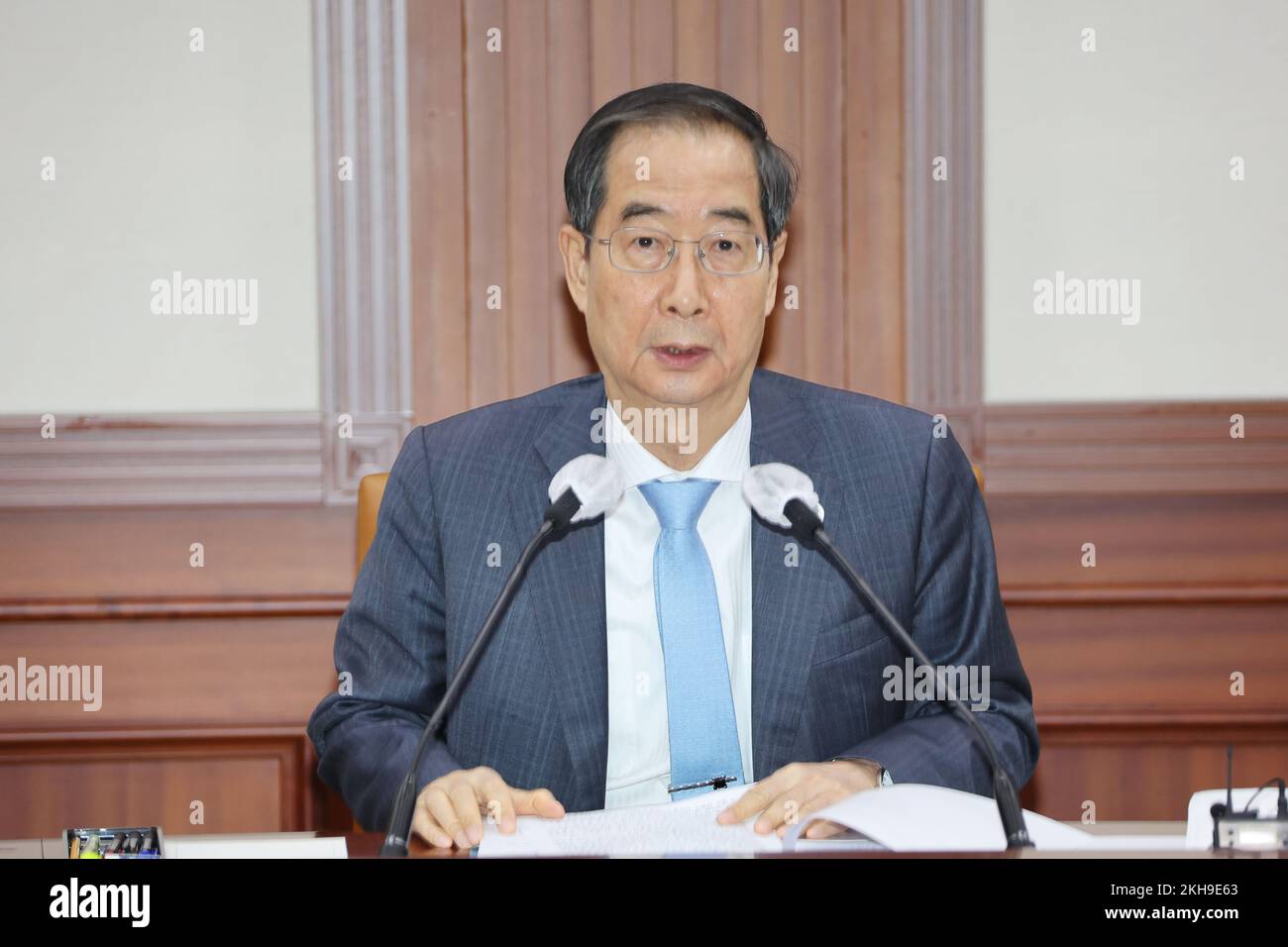 24th Nov, 2022. Policy coordination meeting Prime Minister Han Duck-soo ...