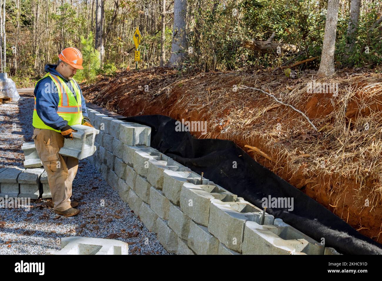 Retaining wall construction hi-res stock photography and images - Alamy