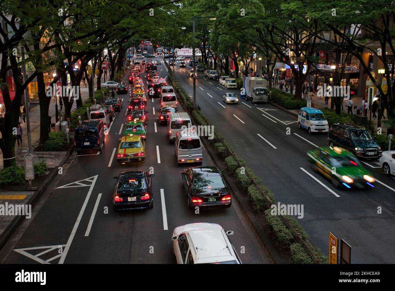 Tokyo japan traffic jam cars hi-res stock photography and images - Alamy