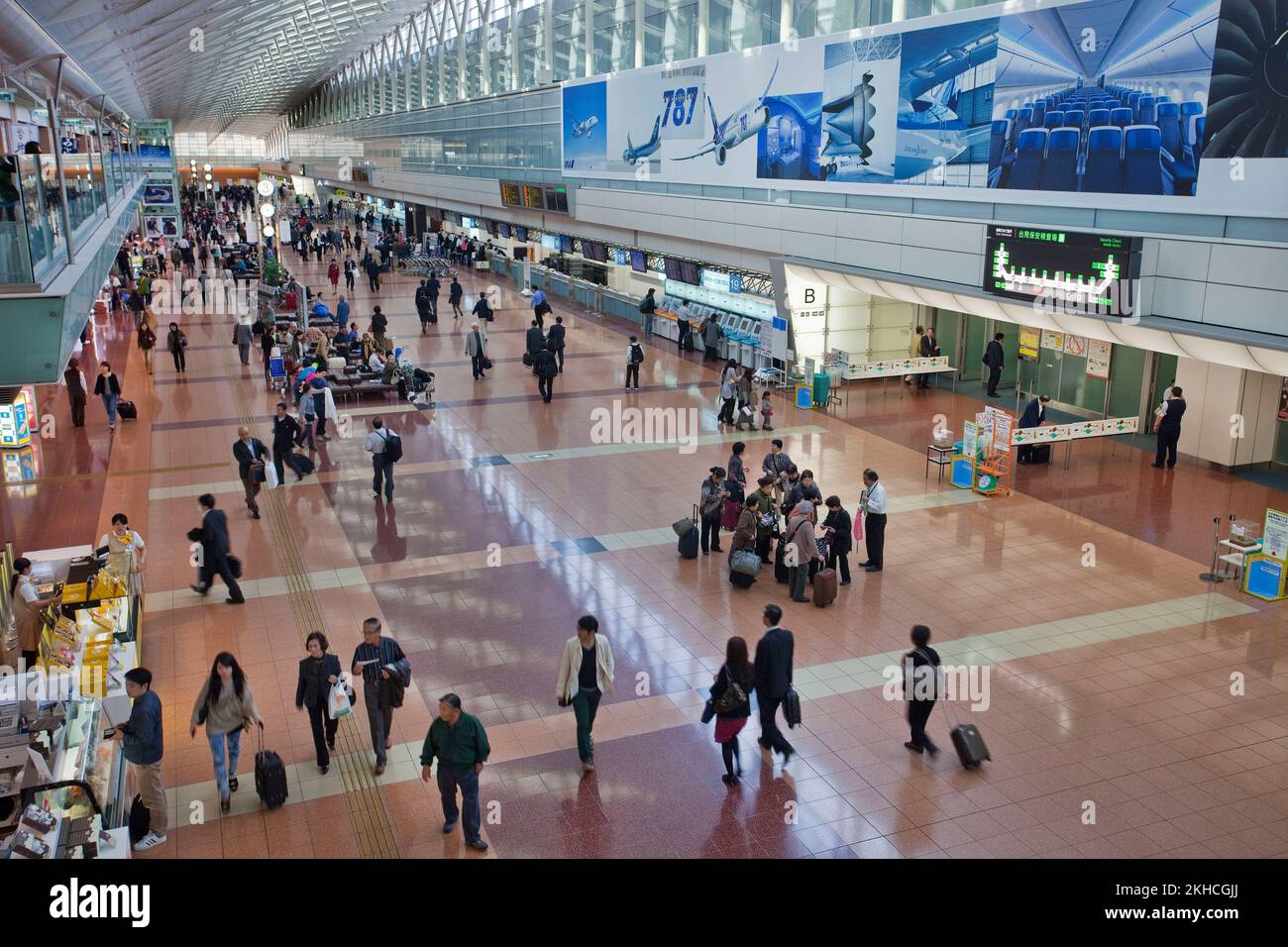 Terminal interior Haneda Airport Tokyo Japan Stock Photo - Alamy