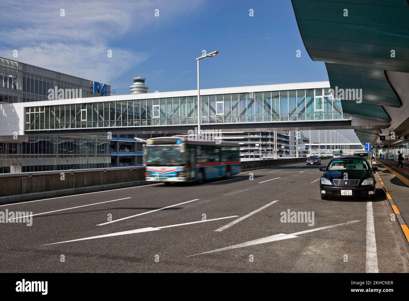 Traffic outside terminal Haneda Airport Tokyo Japan Stock Photo - Alamy
