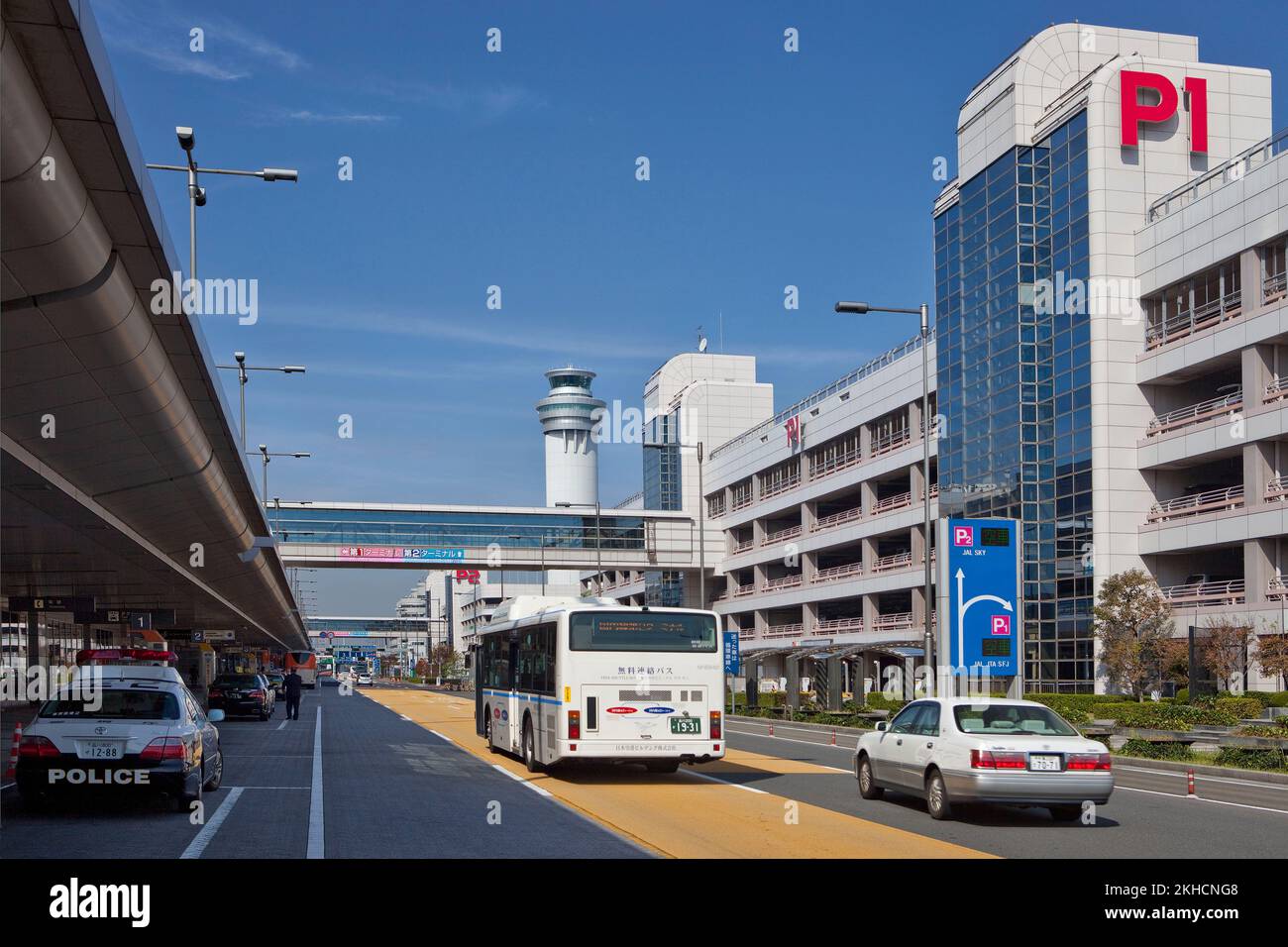Traffic outside terminal Haneda Airport Tokyo Japan Stock Photo - Alamy