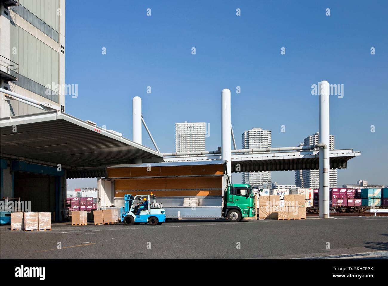 Rail trucks hi-res stock photography and images - Alamy