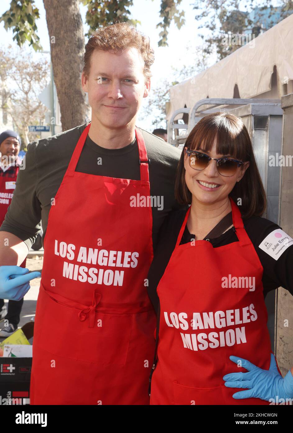 Los Angeles, Ca. 23rd Nov, 2022. Julie Ann Emery, Kevin Earley at Los ...