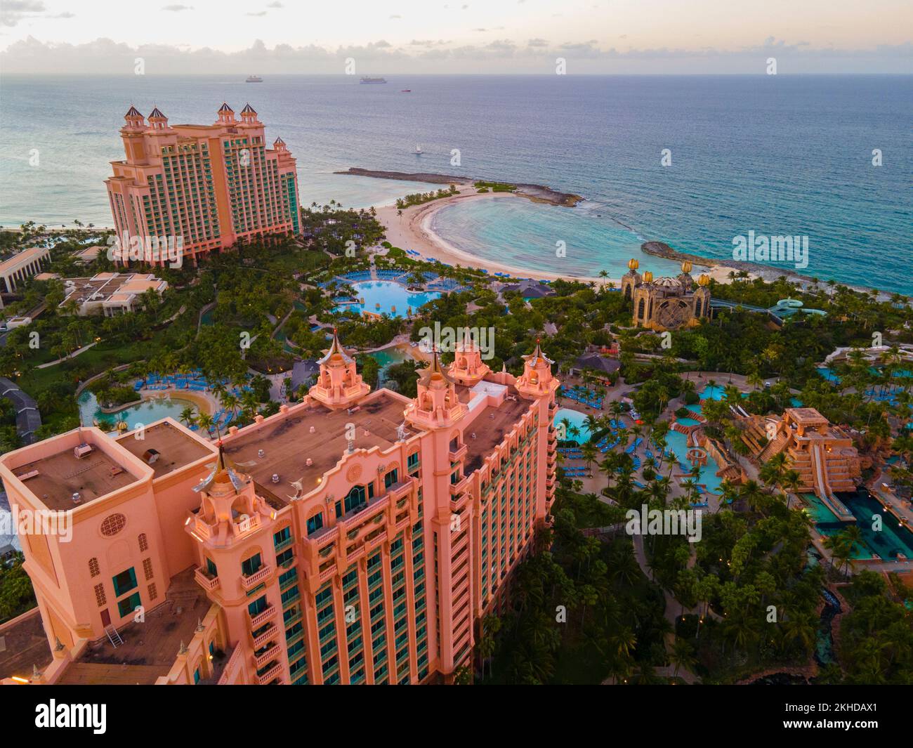 The cove at atlantis hi-res stock photography and images - Alamy