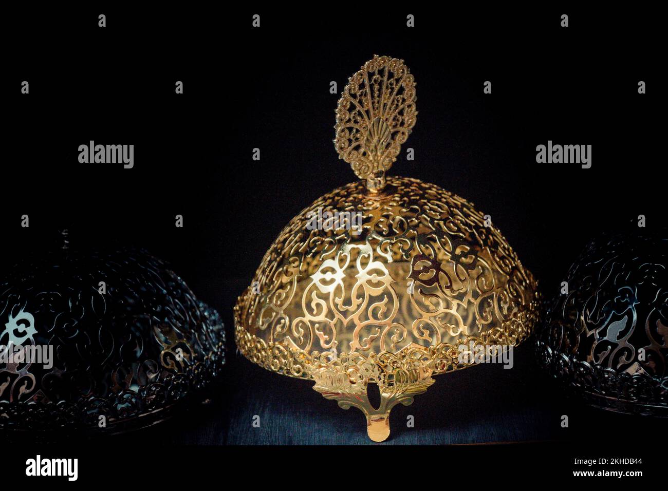Taditional Turkish metal plates in the view Stock Photo - Alamy