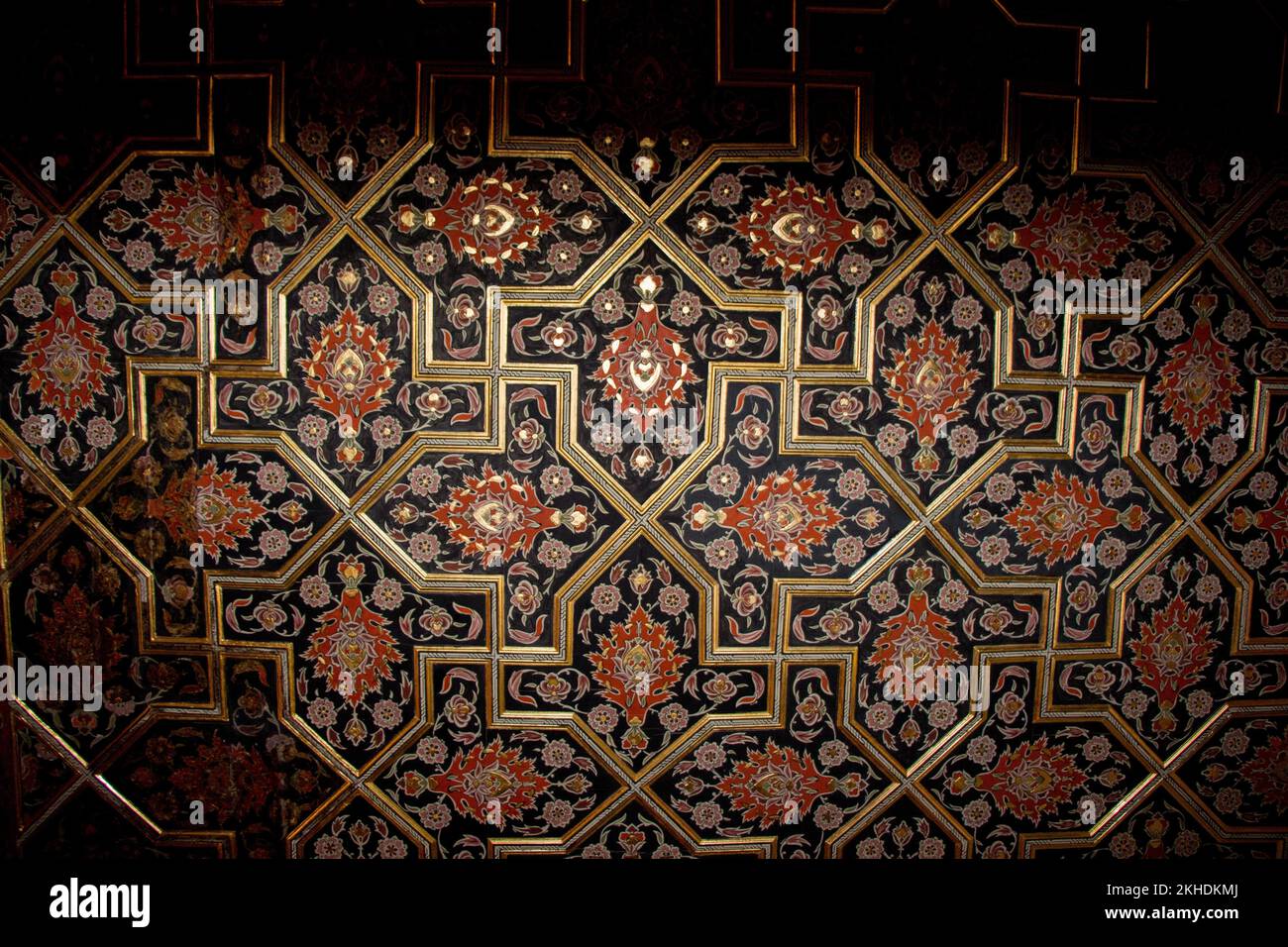 Ottoman-Turkish style floral art patterns on wood Stock Photo - Alamy