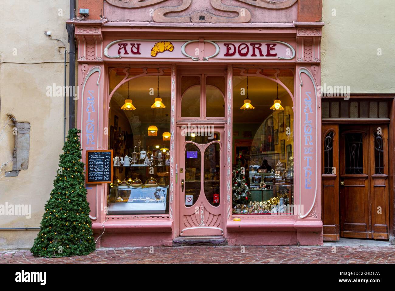 Shop window of Café Au Dore, Colmar, Alsace, France, Europe Stock Photo ...