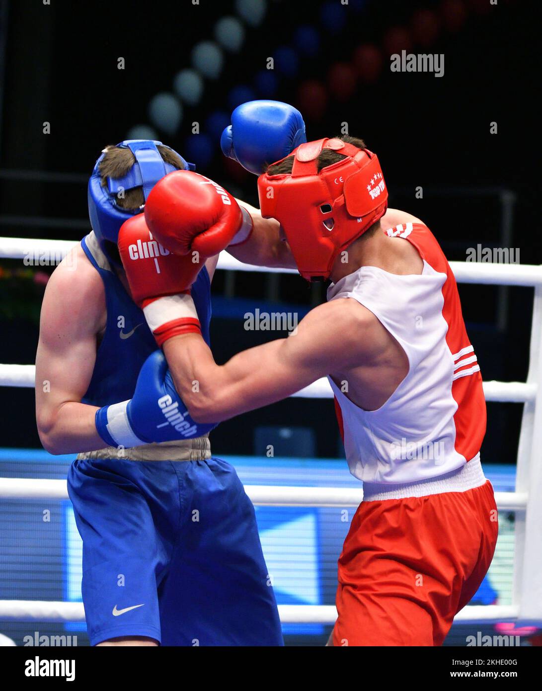 Two boys boxing in ring hi-res stock photography and images - Alamy