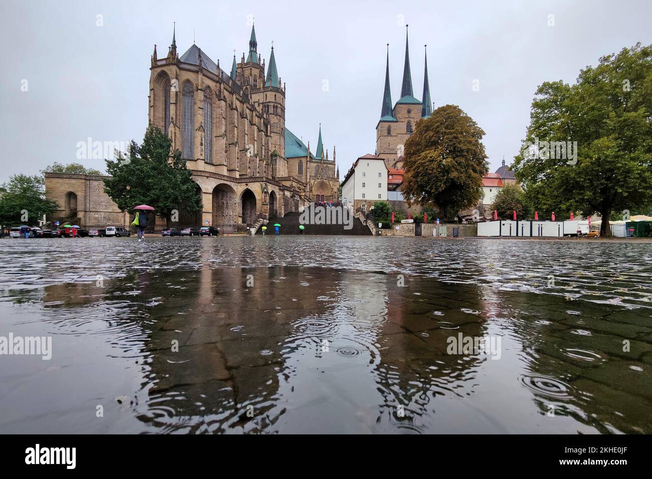 Erfurt Cathedral and Severi Church in the rain, Domplatz, Erfurt ...