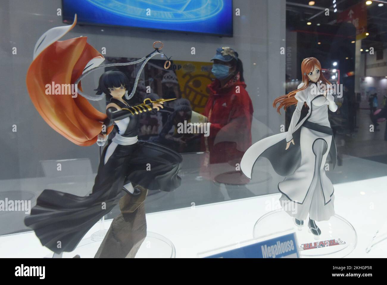 HANGZHOU, CHINA - NOVEMBER 24, 2022 - Visitors look at anime models at ...