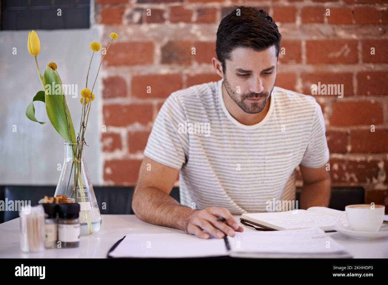 Man writing table hi-res stock photography and images - Alamy