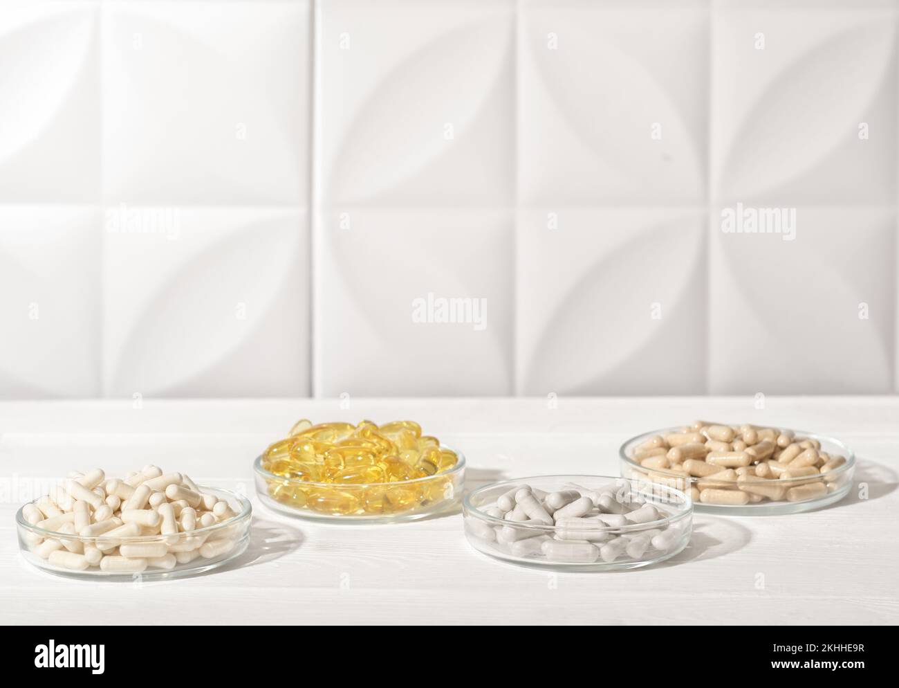 Nutrition supplements, various vitamins, vitamin C, magnesium, collagen ...