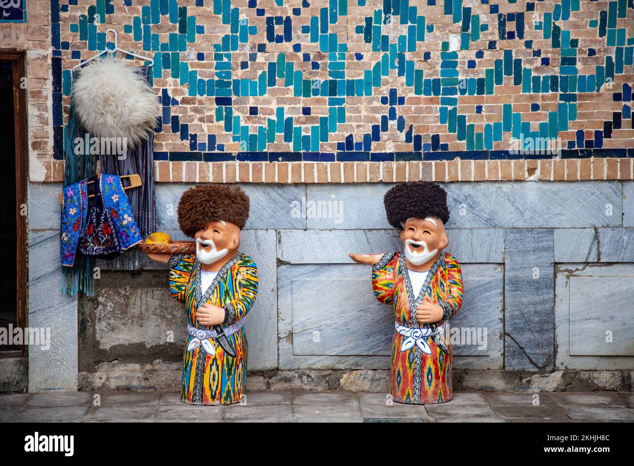 Uzbekistan bukhara pottery hi-res stock photography and images - Alamy