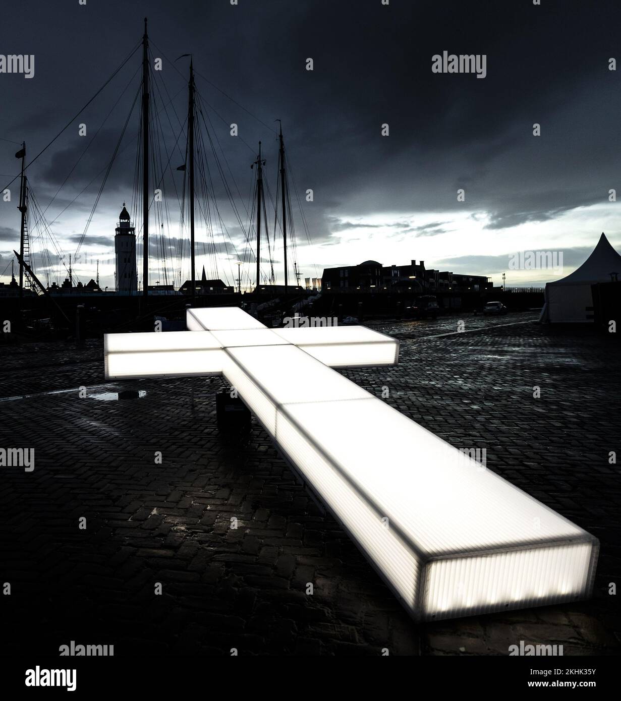 Set de crucifixion hi-res stock photography and images - Alamy