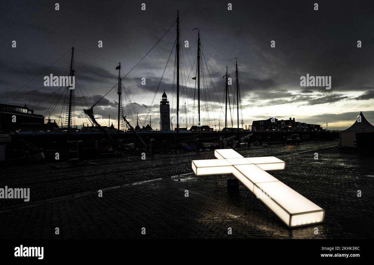 HARLINGEN - The characteristic white cross of music spectacle The ...