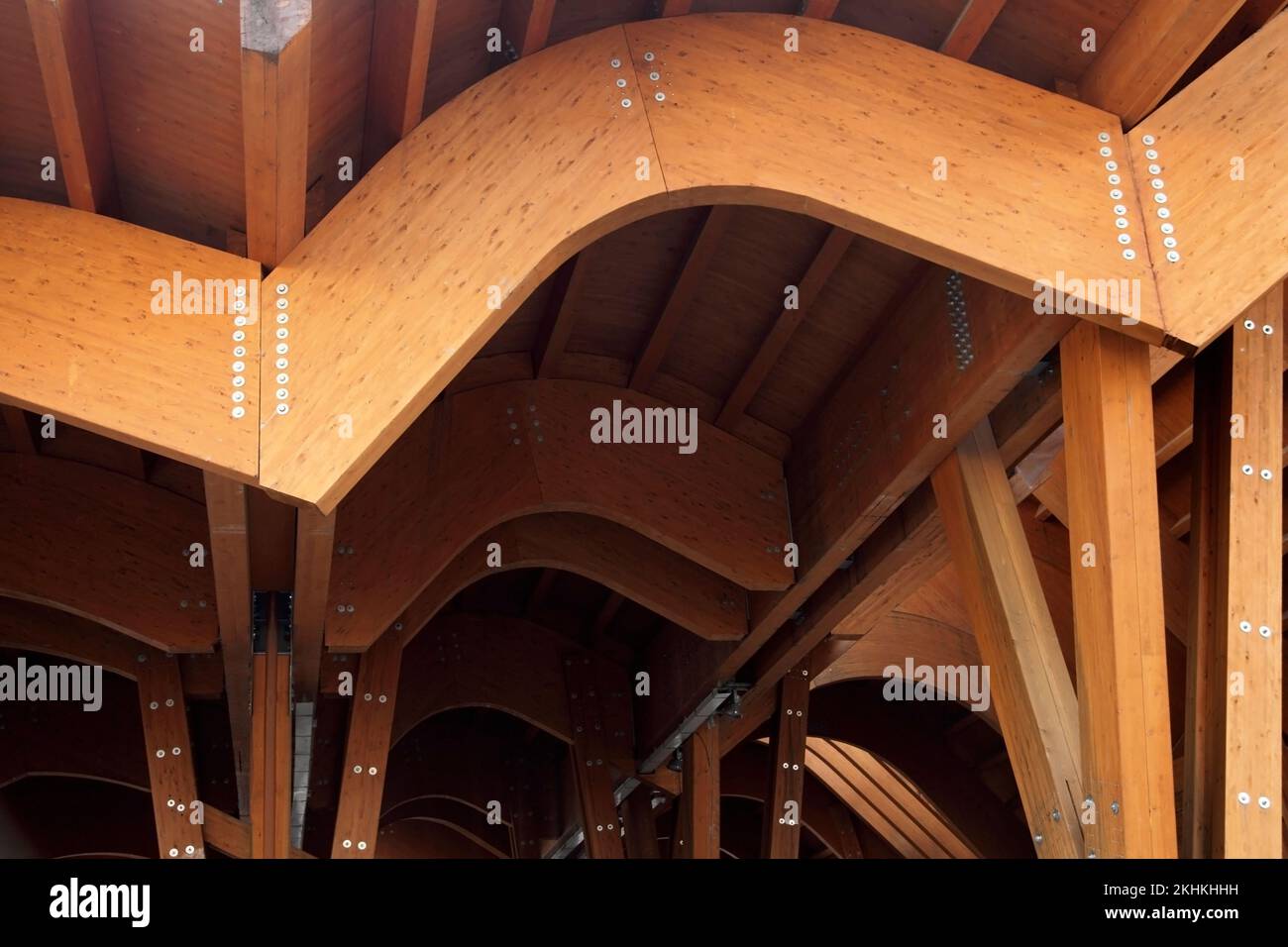 Wooden station canopy hi-res stock photography and images - Alamy