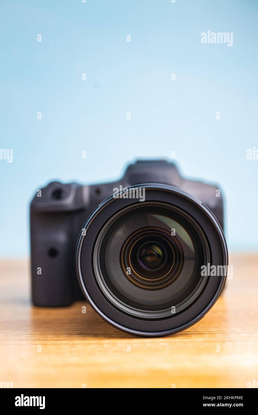 Camera equipment on table hi-res stock photography and images - Alamy