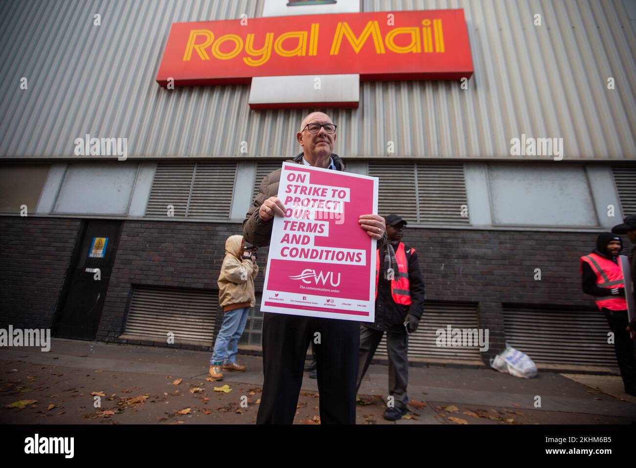 Communication workers union dave ward hi-res stock photography and ...
