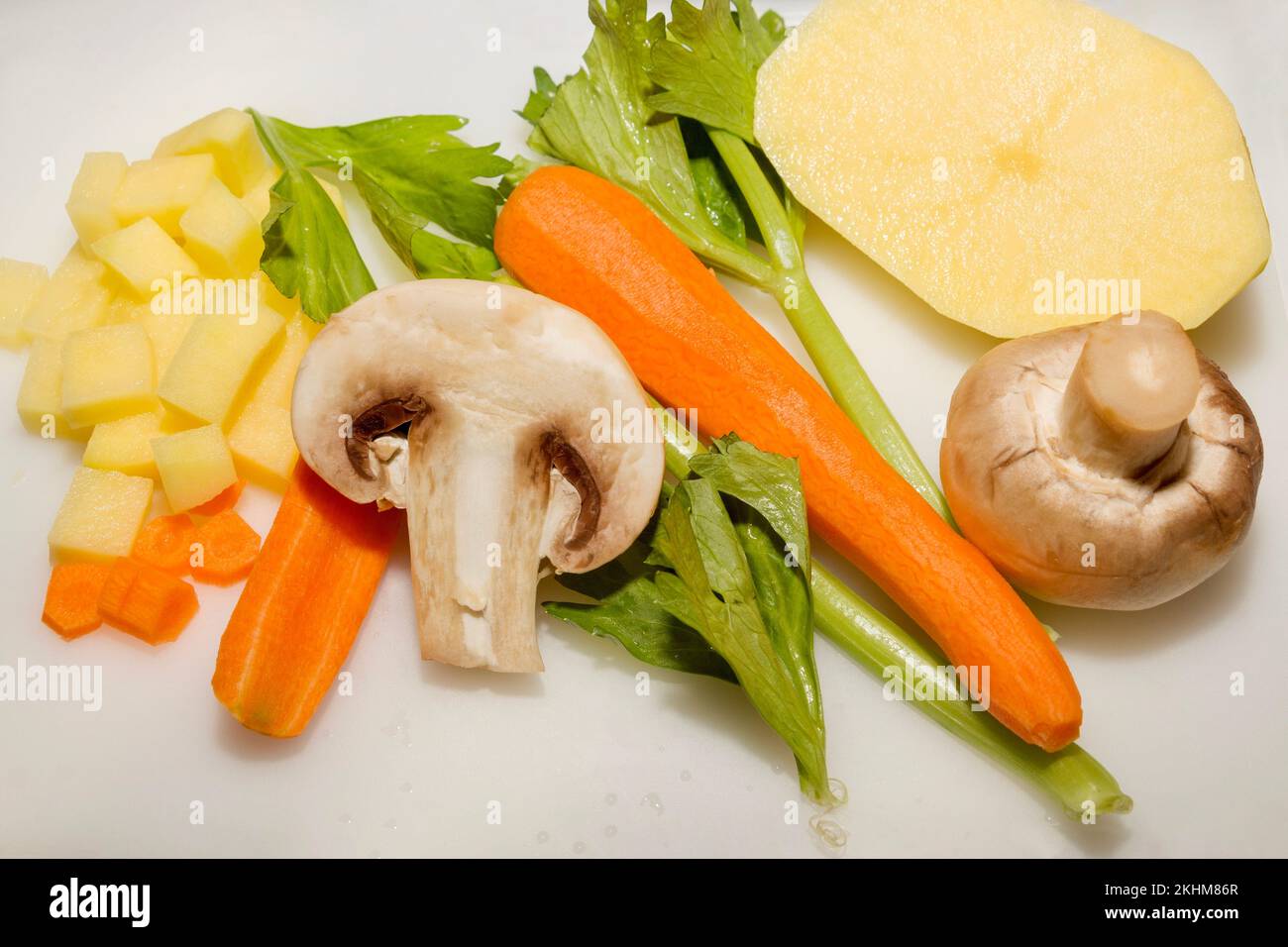 Raw vegetables hi-res stock photography and images - Alamy