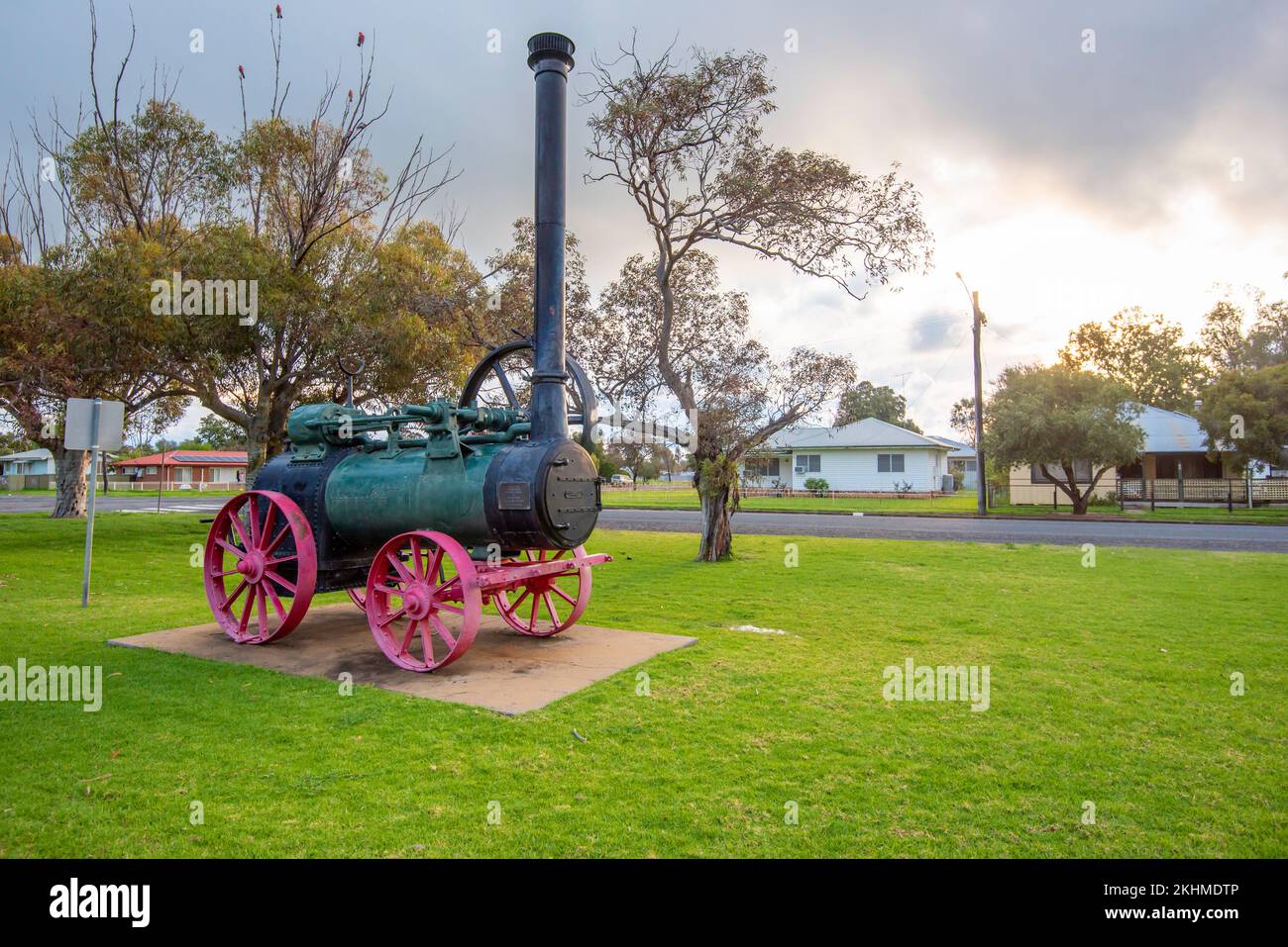 Old steam engines for farms hi-res stock photography and images - Alamy