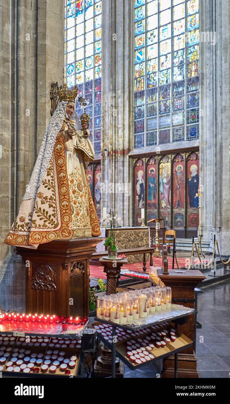 Brussels, Beigium - September 6, 2018: A sacred statue in the Our Lady ...