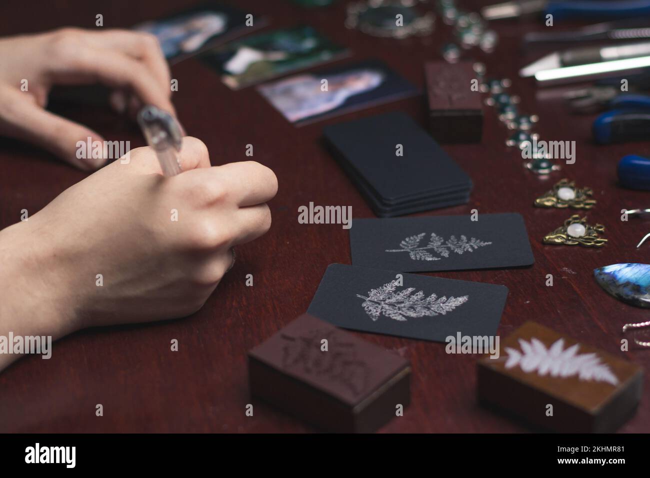 Business writing card hi-res stock photography and images - Alamy