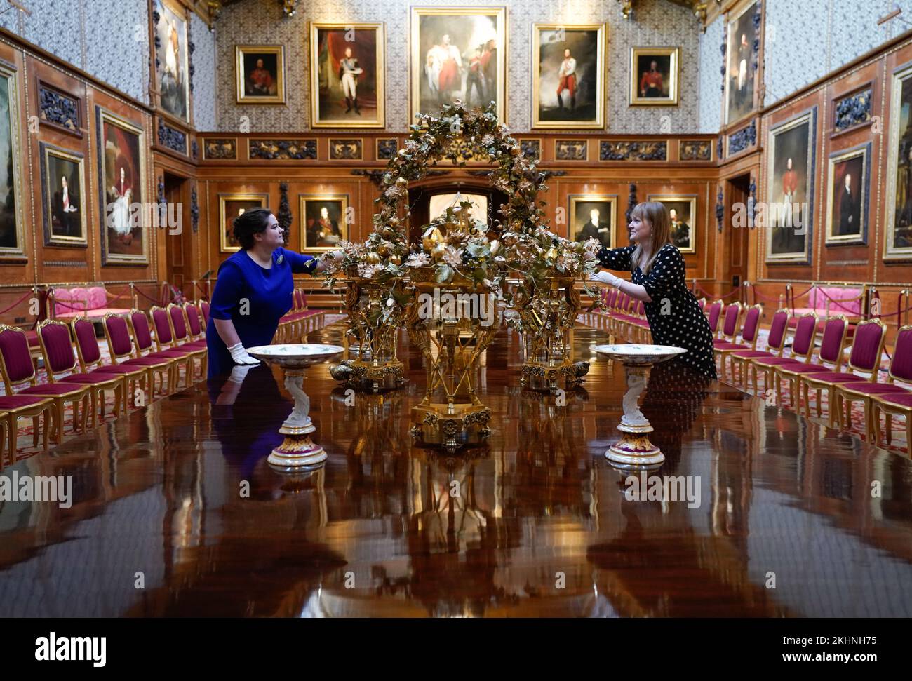 Windsor castle christmas table 2022 hi-res stock photography and images ...