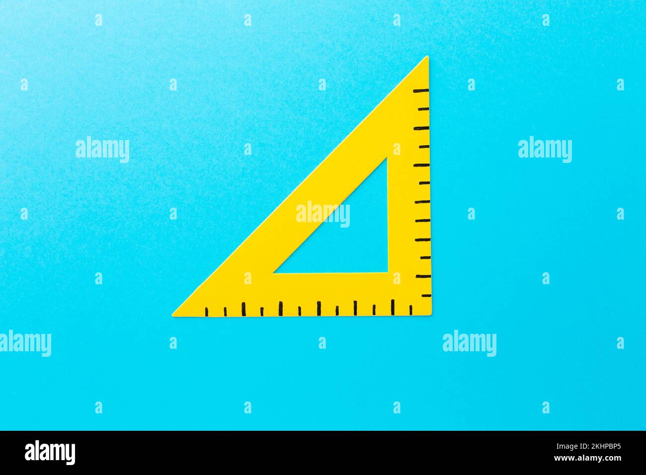 Yellow ruler hi-res stock photography and images - Alamy