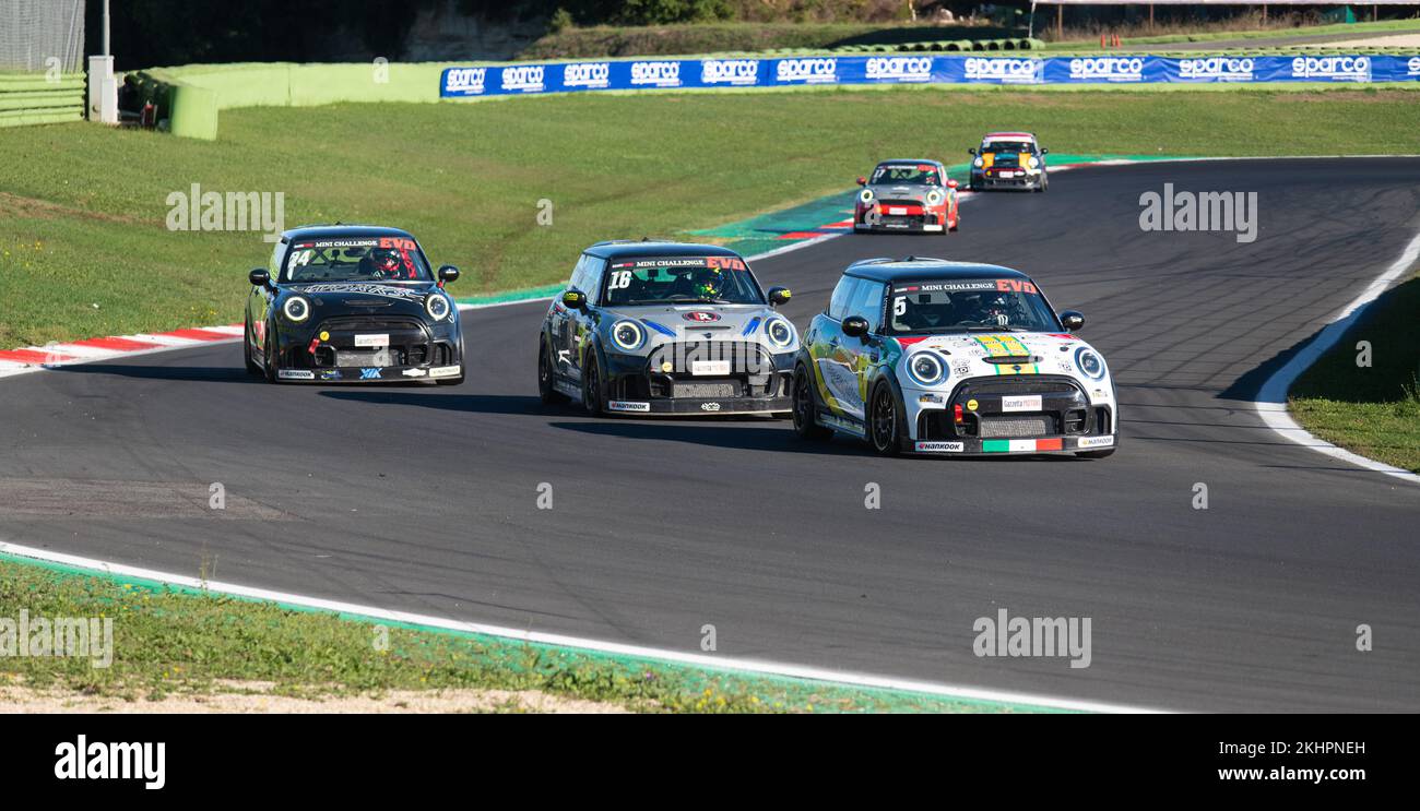 Mini racing hi-res stock photography and images - Alamy