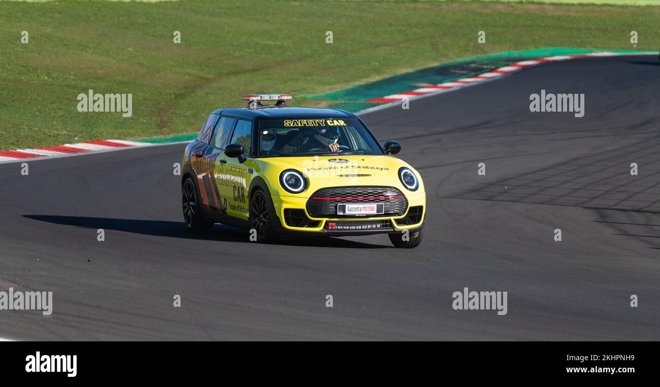 Mini challenge trophy hi-res stock photography and images - Alamy