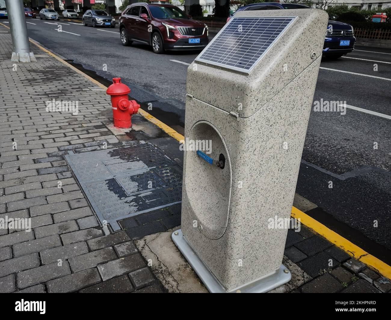 Fire hydrants with photovoltaic solar panels were seen on the streets ...
