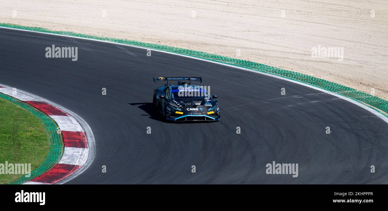 Lamborghini Huracan supercar gt3 action racing on track turn ...