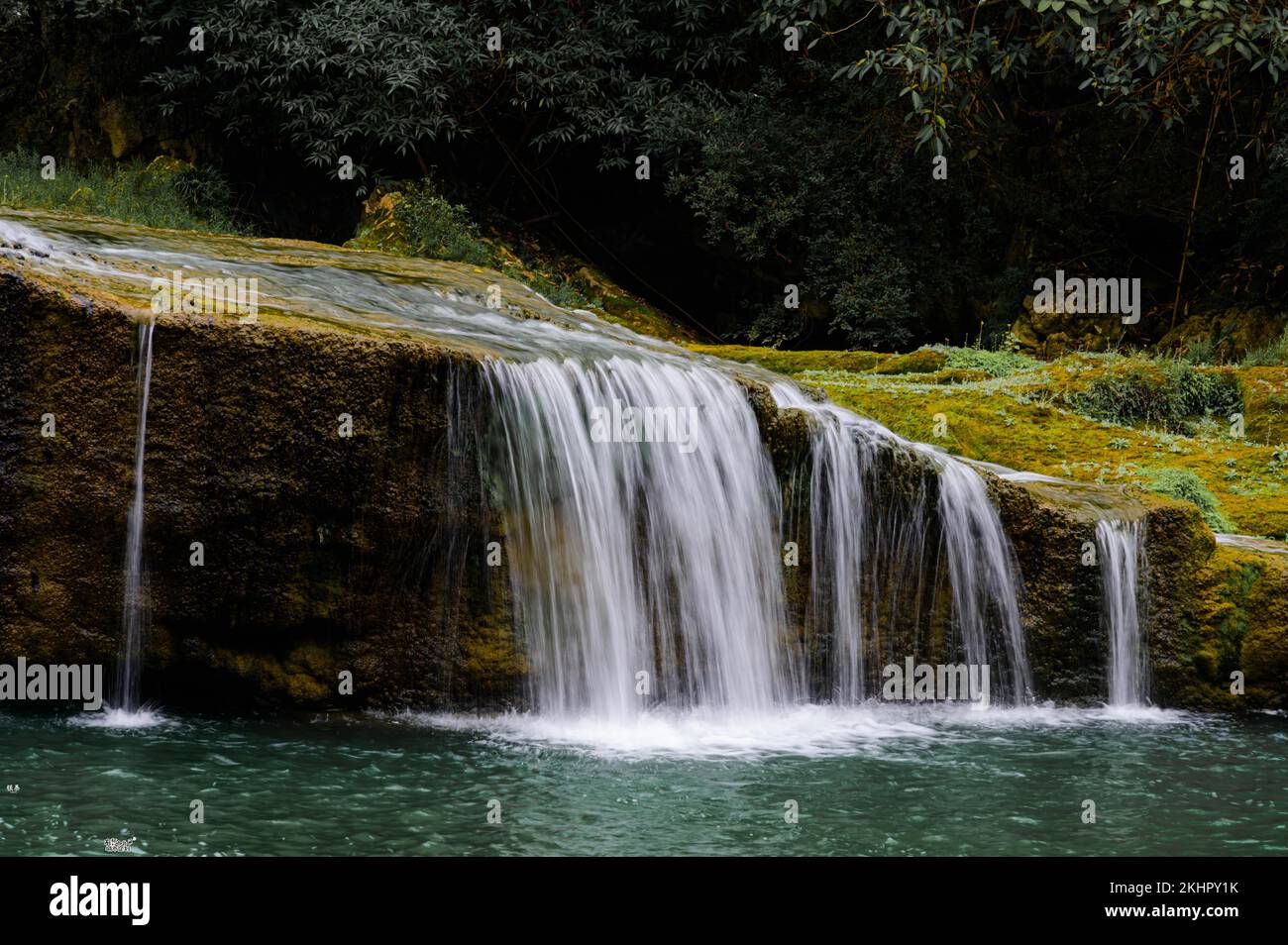 The early winter views of the Huangguoshu Waterfall in Anshun City ...