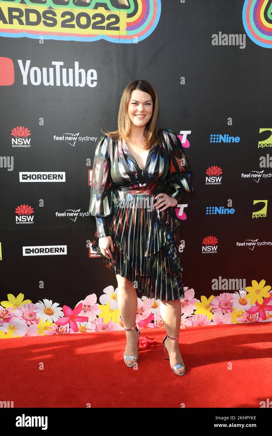 Sarah coral hanson young hi-res stock photography and images - Alamy