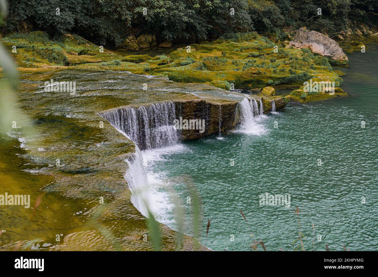 The early winter views of the Huangguoshu Waterfall in Anshun City ...