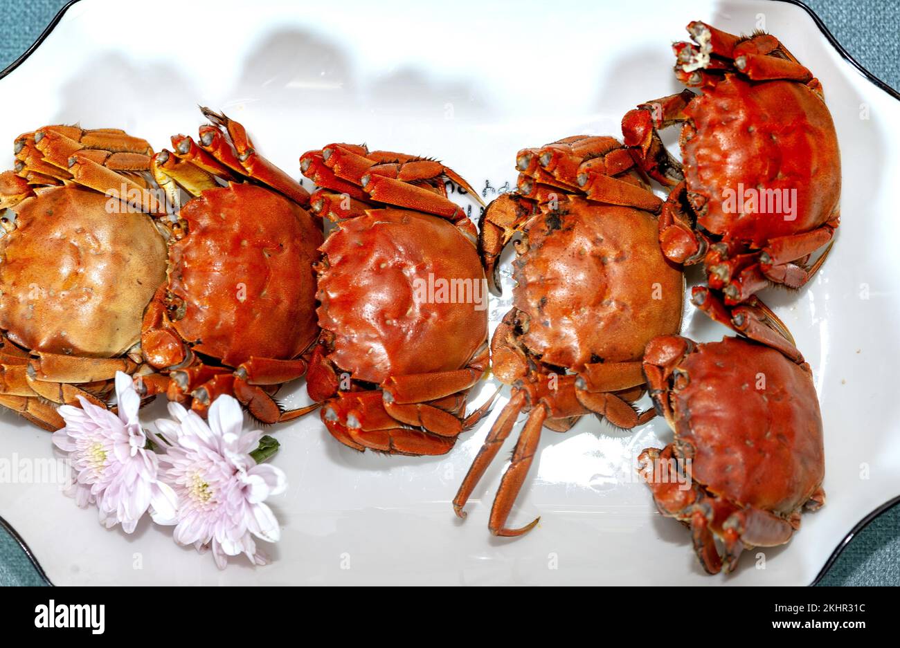 These unlocated photos show the traditional famous dishes of Jiangnan ...