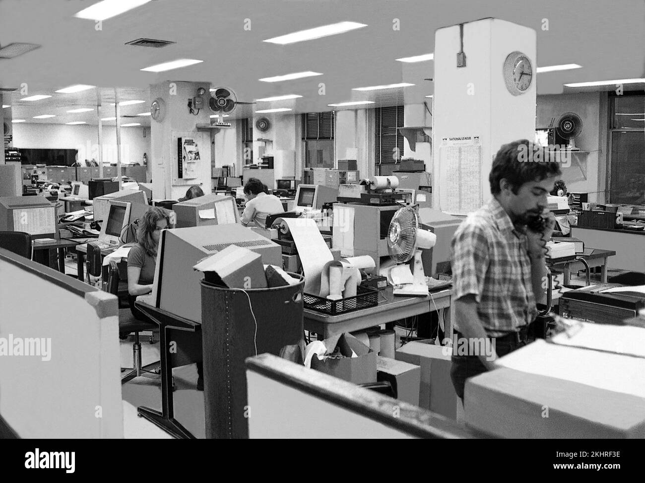Newsroom desk hi-res stock photography and images - Alamy
