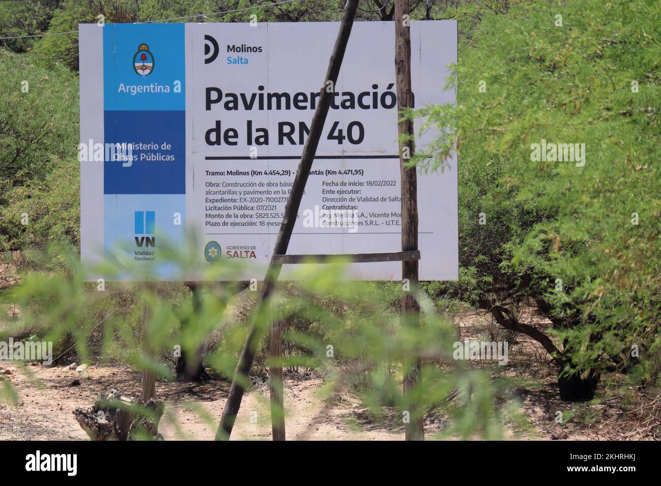 Indicative road board at Ruta 40, Route 40, mythical highway in ...