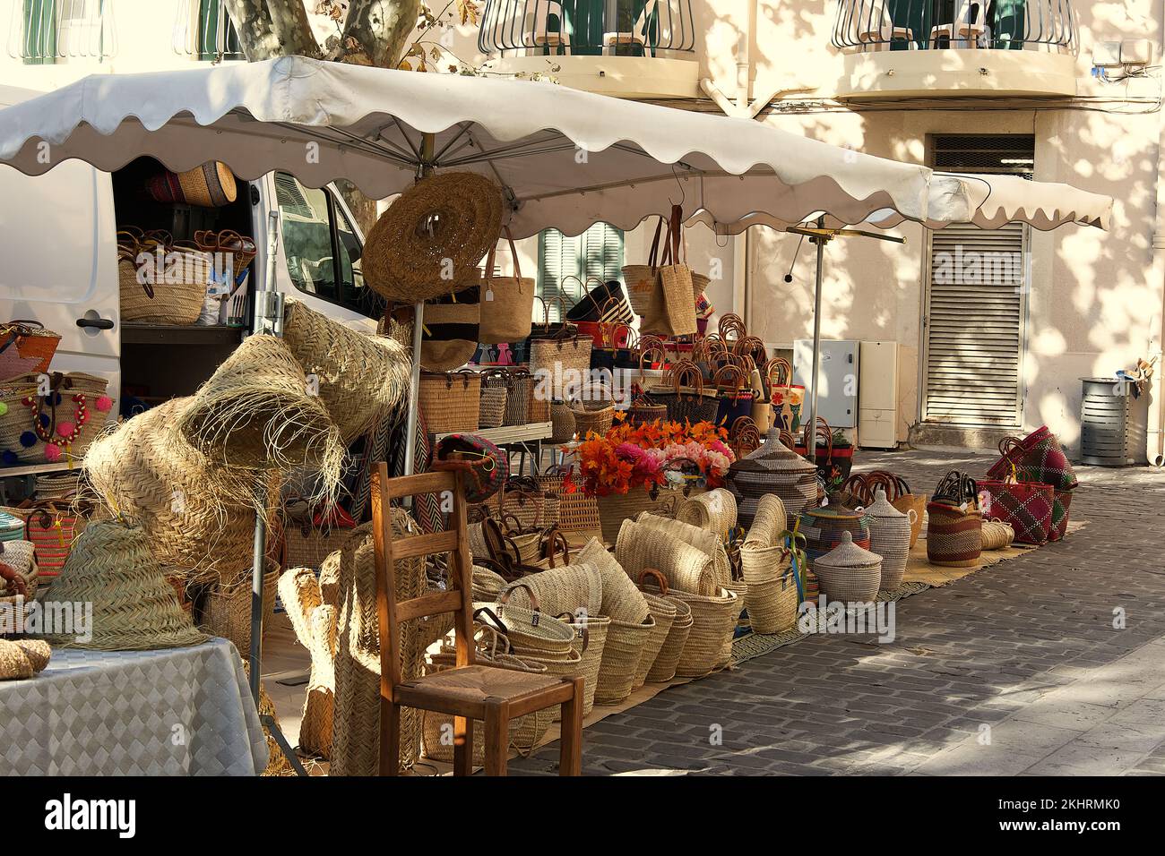 Beautiful french markets hi-res stock photography and images - Alamy