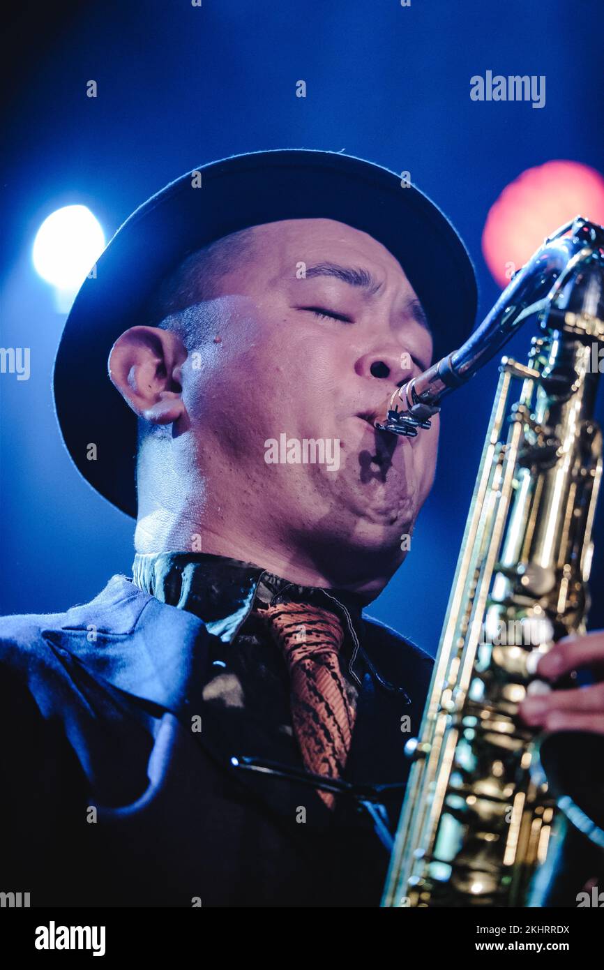 Shimon mukai hi-res stock photography and images - Alamy