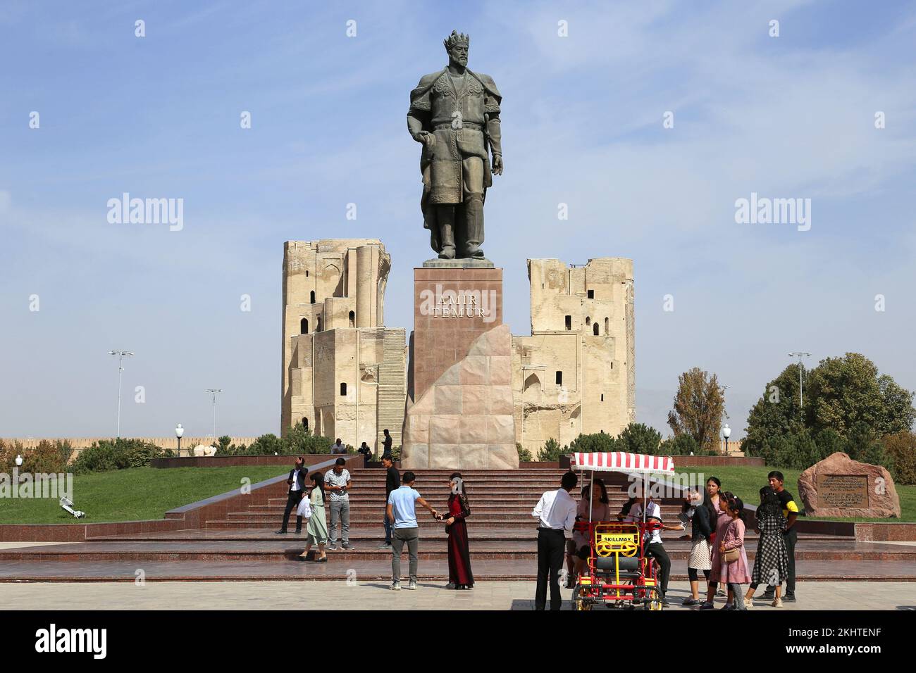 Statue of Amir Temur (1336-1405), Ak Saray (White Palace) complex, Ipak ...