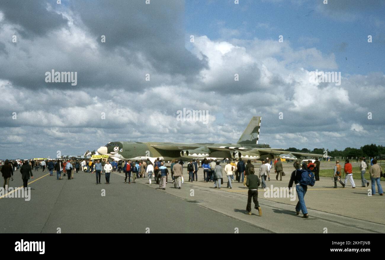 Boeing B-52H Stratofortress, 60-0057 / 464422, US Air Force ...