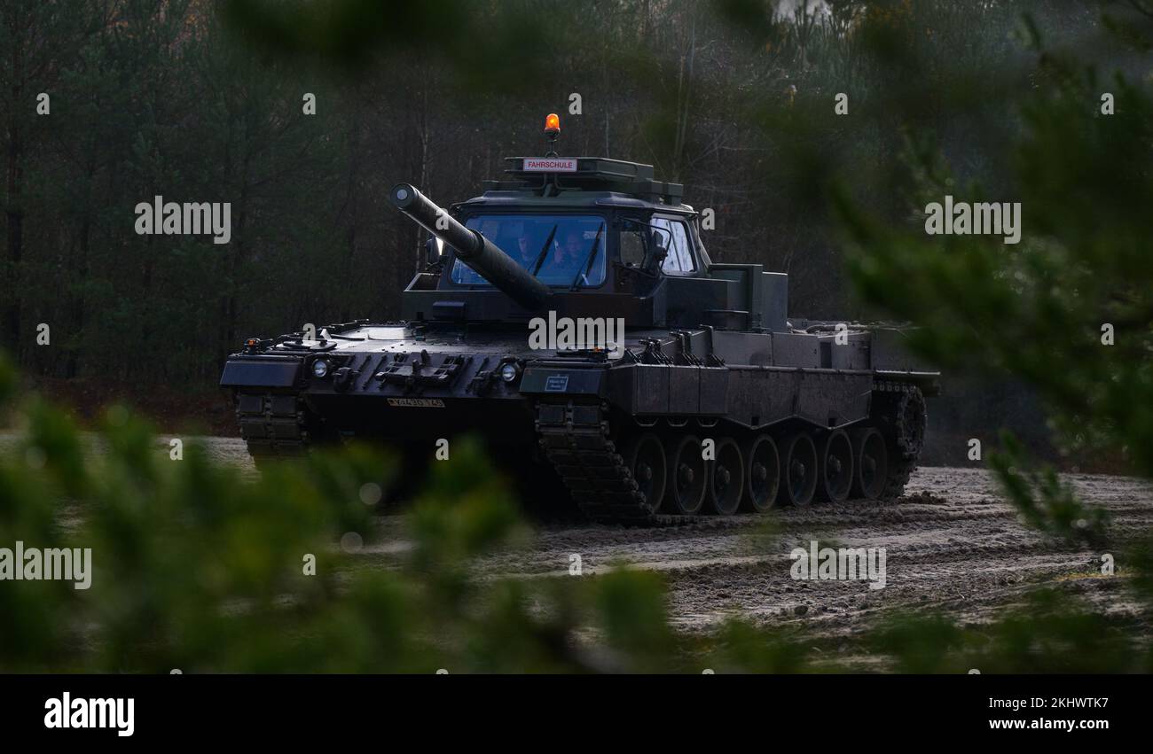 Munster, Germany. 24th Nov, 2022. A Slovakian soldier drives a ...