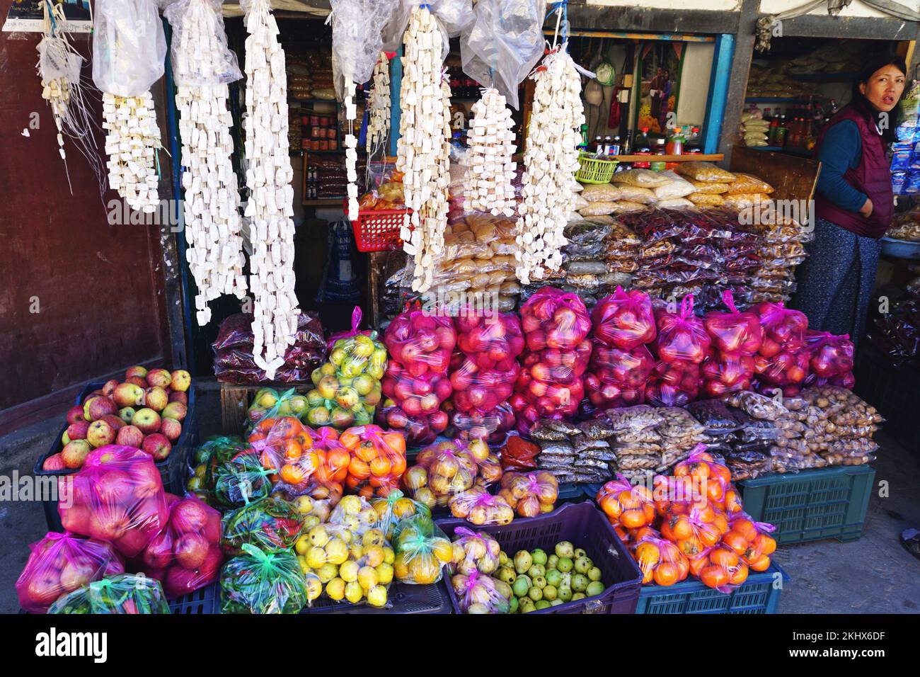 Chugo dried yak cheese hi-res stock photography and images - Alamy