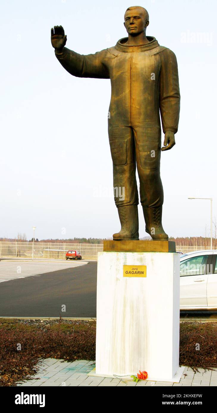 The new building of the Karlovy Vary International Airport is located ...