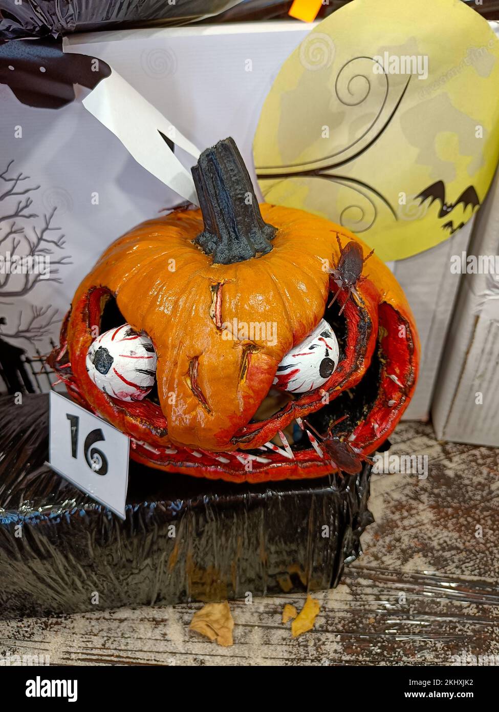 Halloween pumpkins terrifying pumpkin contest with carved faces and ...