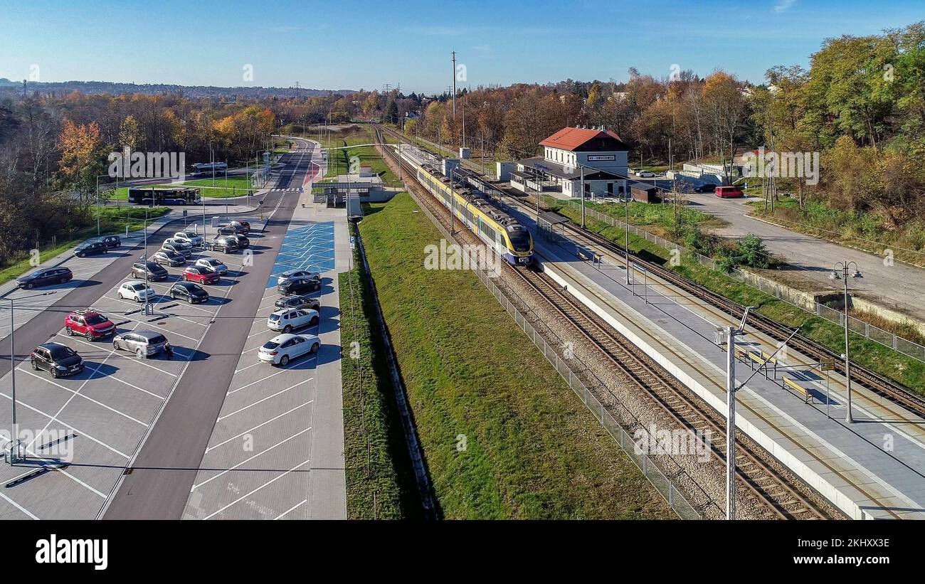 Krakow, Poland - October ‎31, ‎2022: Train on new modernized small railway station in Swoszowice ...