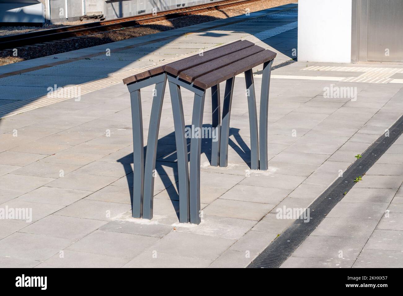 Double leaning bench or leaning stand or lean bar (no established name ...