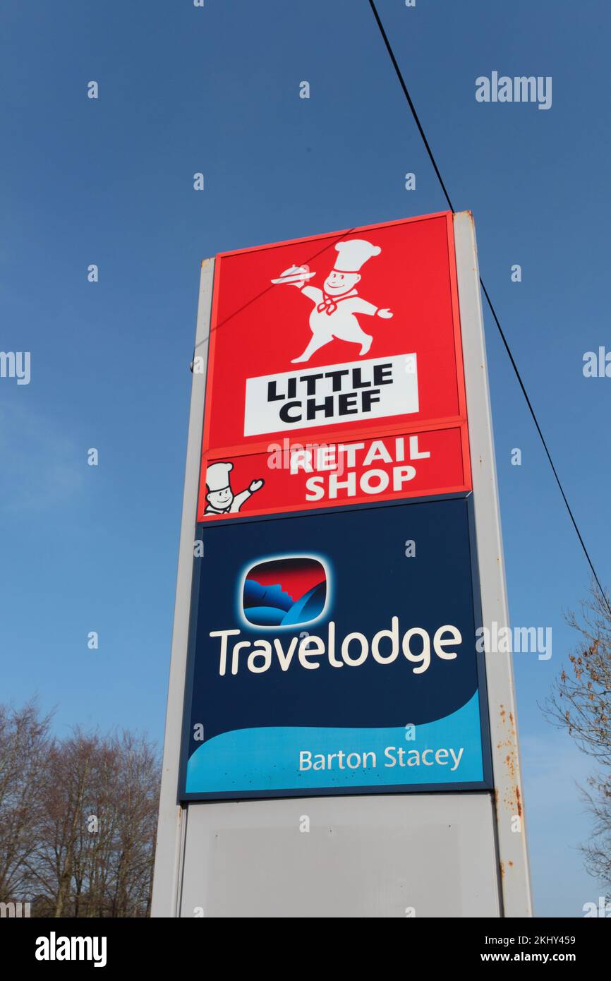 Little Chef & Travelodge, A303, Barton Stacey, SO21 3NF Stock Photo - Alamy